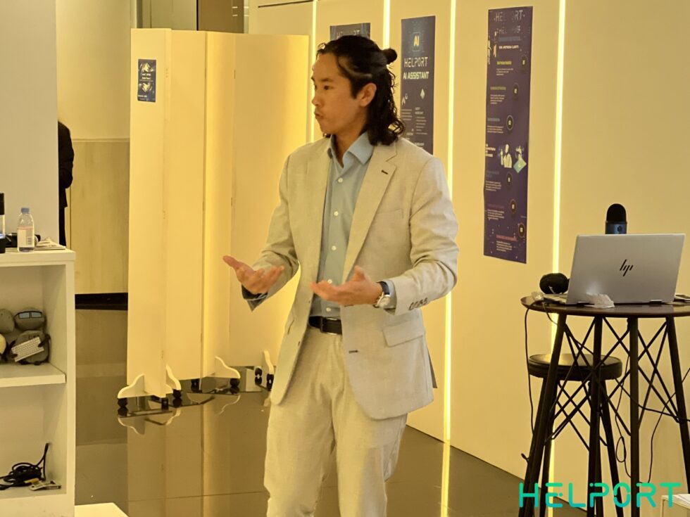 AI Solutions for Customer Contact Teams | Helport AI